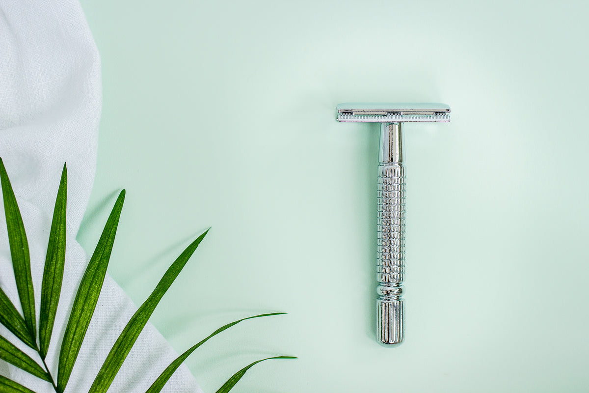 Safety Razor + 10 Refill Blades – A Drop in the Ocean